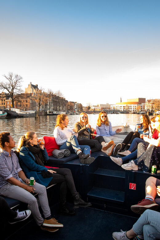 Small-Group Walking Tour with Amsterdam Canal Cruise - Considerations and Tips