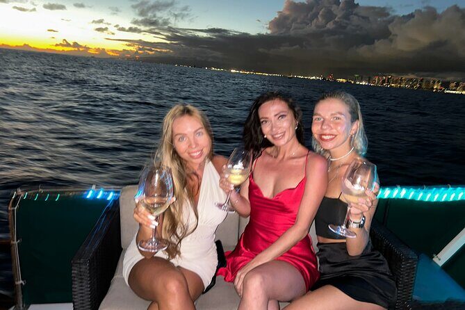 Small-Group Whale Watching Cruise on a Waikiki Motor Yacht - A Possible Drawback to Consider