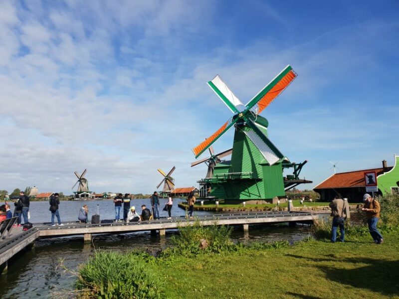 Small Group Zaanse Schans & Volendam Tour w/ Hotel Pick up - An Authentic Dutch Experience That Goes Beyond the Surface