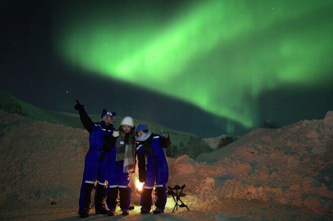 Small Northern Lights Tour Max8 Guests PRO Photographer included - How Does It Fare in Terms of Value?