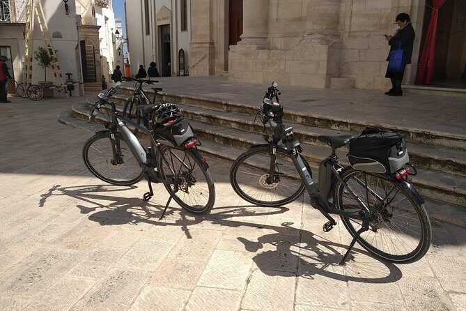 Smart & easy ebike tour in the Itria Valley: Martina Franca - Locorotondo - Overview of the Experience