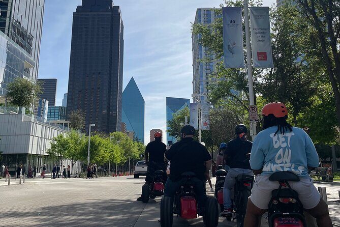 Smart Tour: Dallas Mural E-Bike Tour - The Murals and Their Stories
