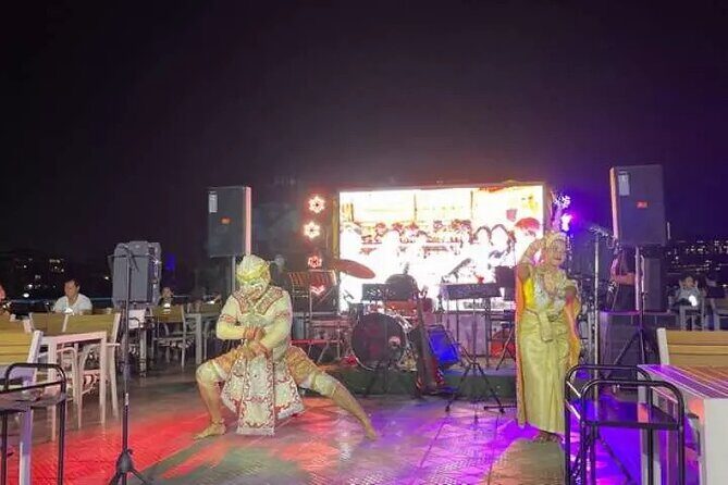 Smile Dinner Cruise Experience: Dining & Live Entertainment - An In-depth Look at the Smile Dinner Cruise