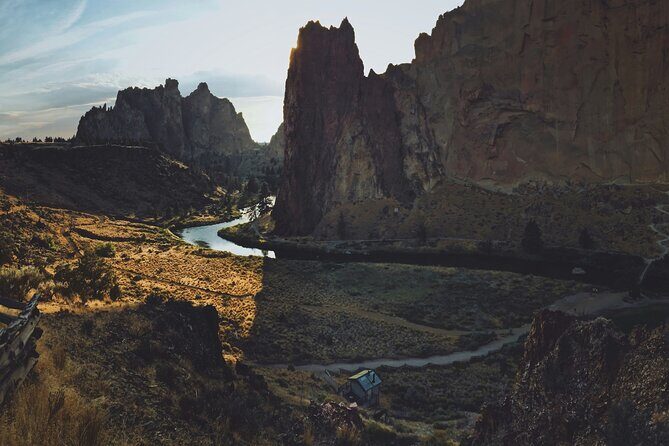 Smith Rock Beginner Rock Climbing Course with Certified Guides - Practical Details