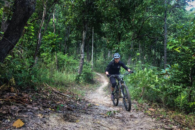 Smoke on the Water Trail Mountain Biking Tour Chiang Mai - Practical Tips for Participants