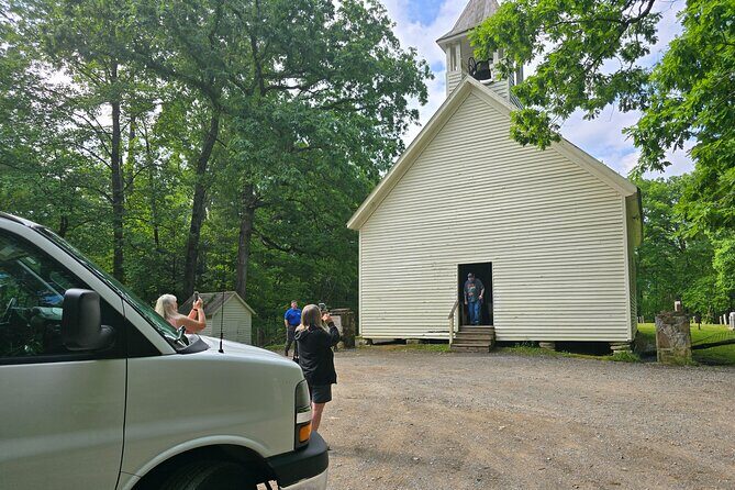Smoky Mtn Cades Cove, RR/Logging Museum-Foothills Pky Spring Tour - What Reviewers Say