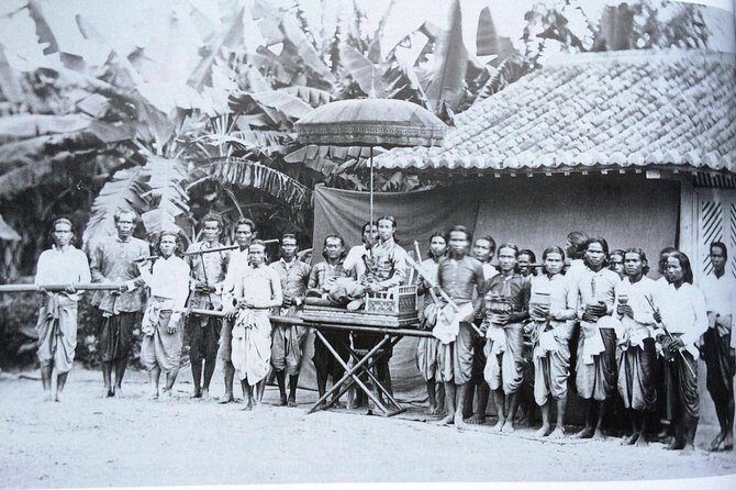 Snap! Sensational & Unique Show ! Back To Cambodian Archives - Key Points