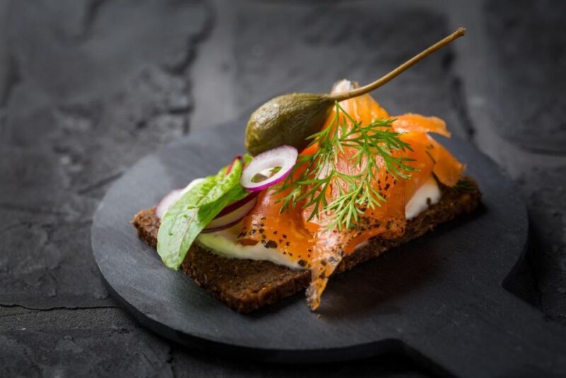 Snaps, Bars and Nightlife Tour in Copenhagen Nyhavn - Exploring the Tour Overview