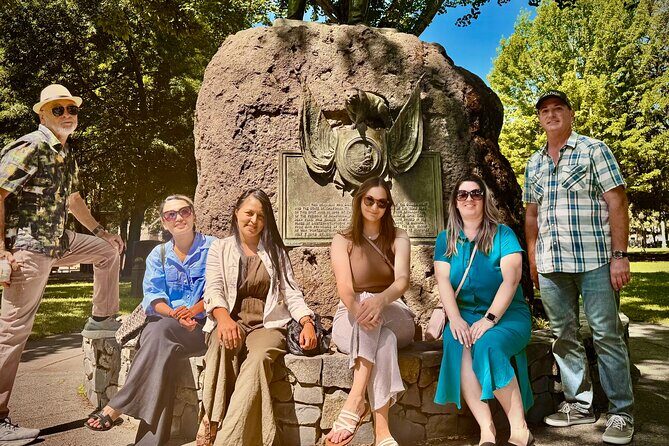 Snob Free Sonoma Plaza Walking Experience - The Experience: Who Should Sign Up