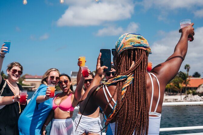 Snorkel Cruise with BBQ Lunch and Open Bar - Key Points