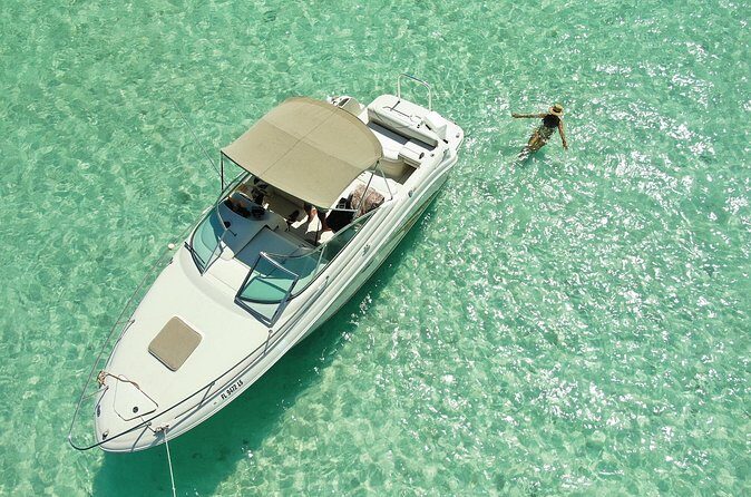 Snorkel & Sandbar on Private Searay Yacht 25ft in Cap Cana Marina ,Punta Cana - The Sum Up