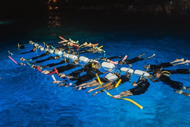 Snorkel with Manta Rays Guaranteed - The Sunset Sail on Hokulani: Setting the Scene