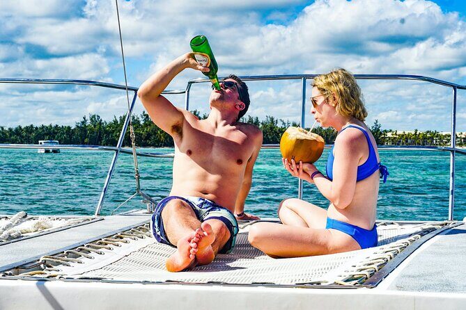 Snorkeling and Swimming on a Caribbean Cruise by Sharky Catamarans - What to Expect from the Sharky Catamarans Caribbean Cruise