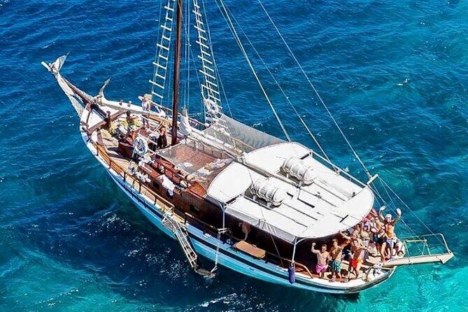 Snorkeling at the Pirate Islets and Paradise beach - Who Will Love This Tour?