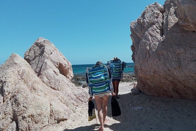 Snorkeling on a hidden beach (Hike) - Snorkeling and Marine Wildlife