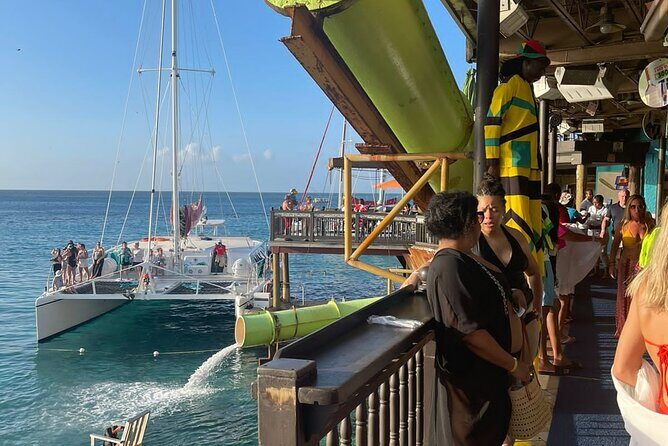 Snorkeling with Margaritaville and shops on Hipstrip activity - FAQs