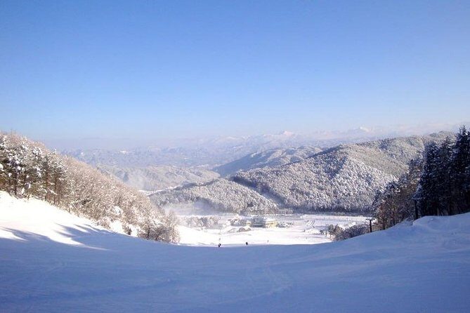 Snow Activities in Takayama Skiing / Snow bording / SnowShoeing / etc... - An Overview of the Snow Adventure