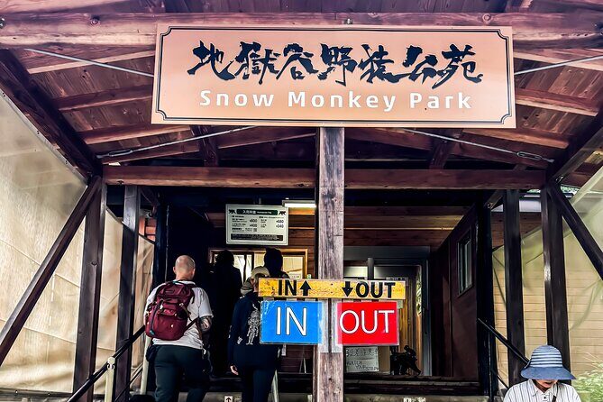 Snow Monkey Park Private Tour from Tokyo with licensed guide - Additional Details and Practical Considerations