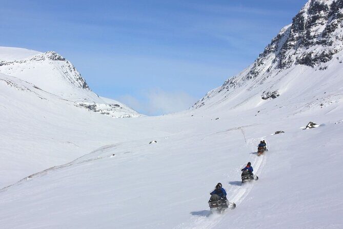 Snowmobile Evening Adventure outside Tromsø - In-Depth Review of the Snowmobile Evening Tour