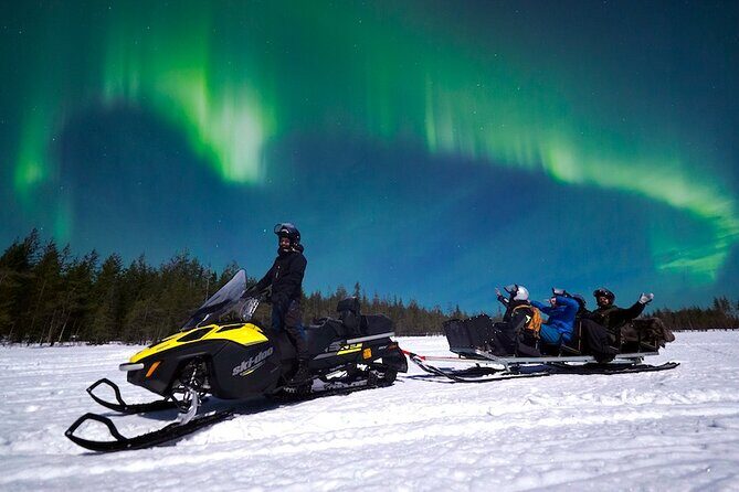 Snowmobile Guided Tour within The Date with Aurora in Alaska - Exploring the Snowmobile Guided Tour in Fairbanks: An Authentic Arctic Adventure