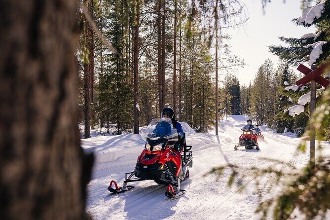 Snowmobiling and ice fishing in Apukka Resort, Rovaniemi - What to Expect on Your Arctic Outing