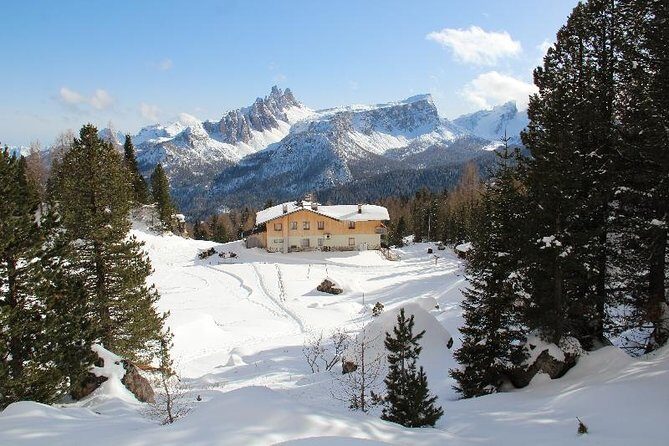 Snowshoeing in Cortina d'Ampezzo - Discover the Charm of Snowshoeing in the Dolomites