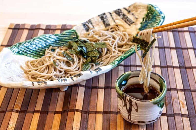///Soba Making Experience///Use The BIG Soba-Knife!! - A Close Look at the Tour Experience