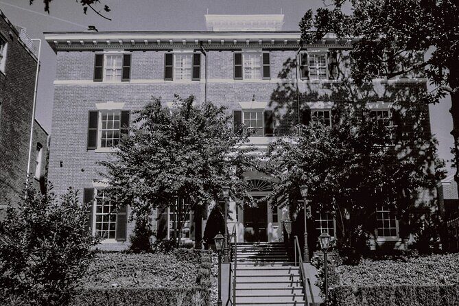 Socialites and Spies of Georgetown Walking Tour - The Sum Up