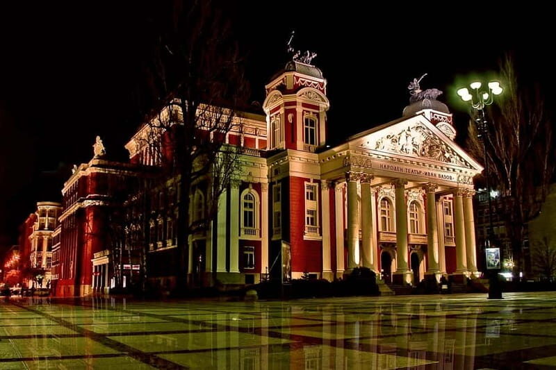Sofia by Night: Panoramic City Tour and Folklore Dinner - Sofia by Night: Panoramic City Tour and Folklore Dinner