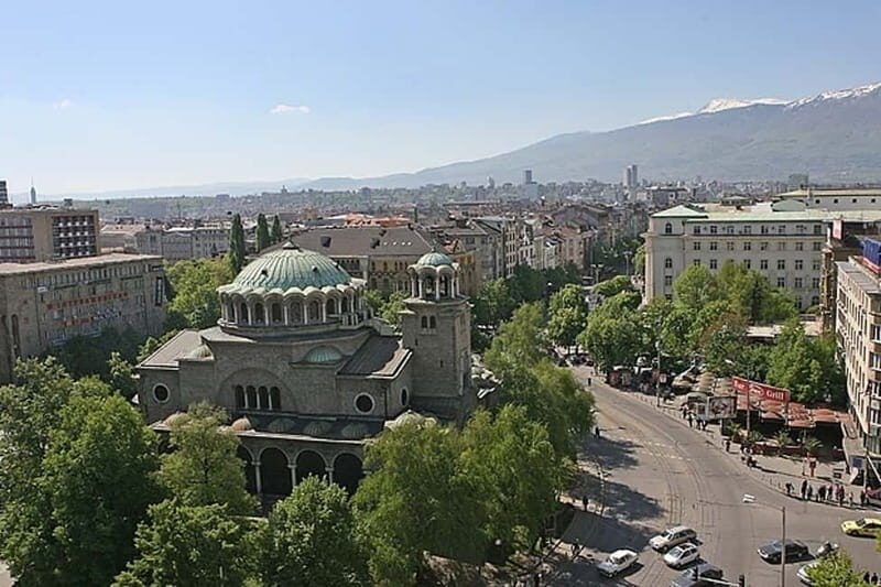 Sofia by Night: Panoramic City Tour and Folklore Dinner - Who Should Book This Tour?