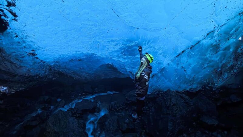Sólheimajökull: Glacier Hike and Ice Cave Tour - Why This Tour Is Worth It