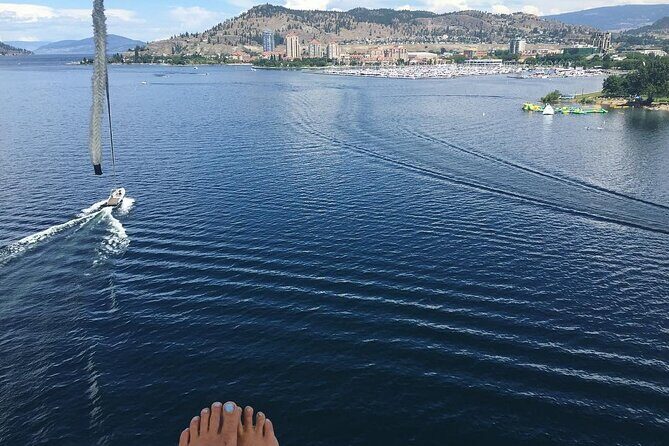Solo Parasailing Experience in Kelowna - What to Expect from Your Kelowna Parasailing Adventure