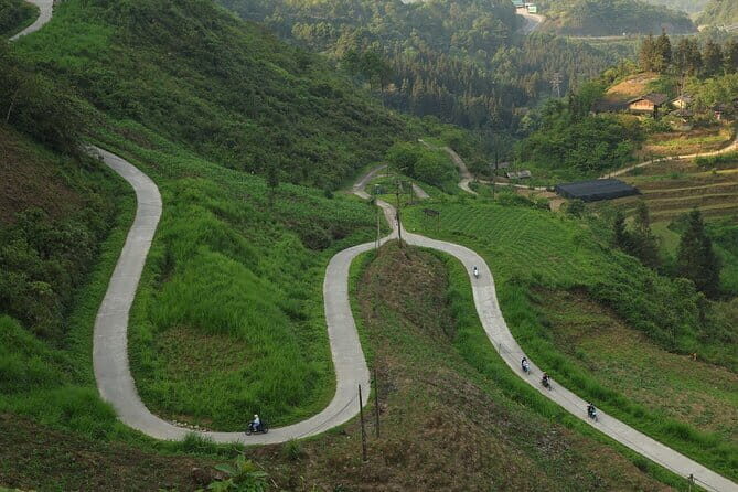 Solo Tour Motorbike Ha Giang loop 4Day 3Nights with Easy Rider - The Allure of the Ha Giang Loop