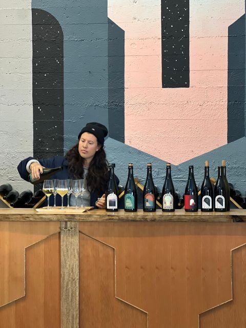 Sonoma: Explore Natural Wineries with a Local Sommelière - Sonoma: Explore Natural Wineries with a Local Sommelière