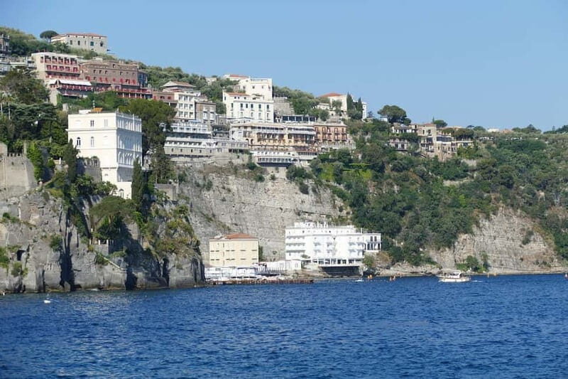 Sorrento and Capri: Dinghy Tour with Bathroom and Lunch Stops - Key Points