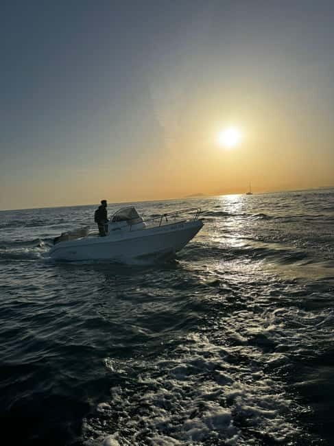 Sorrento: boat rental without a license, sail to Capri - What To Expect on the Water