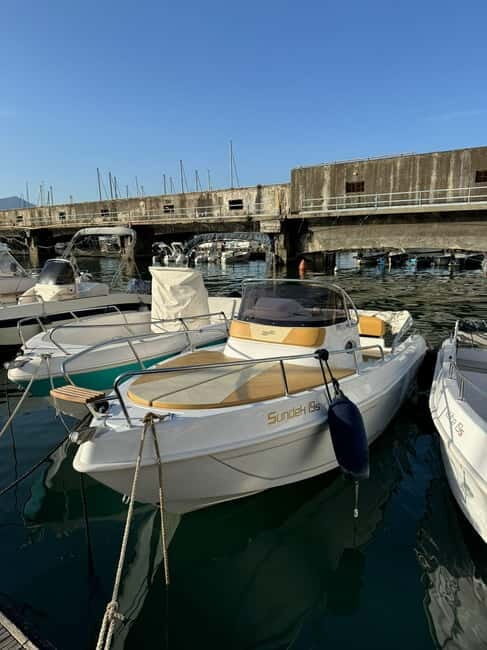 Sorrento: boat rental without a license, sail to Capri - Important Details and Practicalities