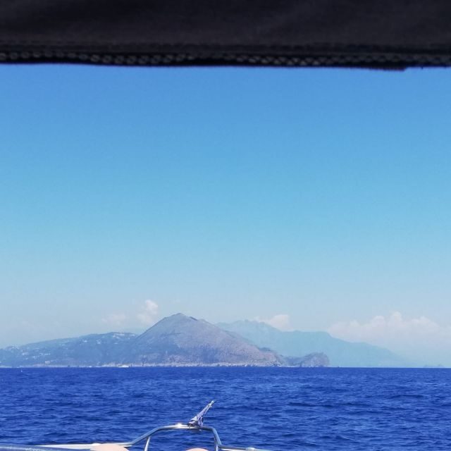 Sorrento Exclusive private boat tour in the land of Mermaids - Key Points