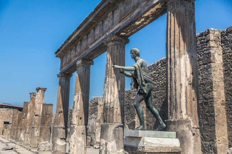 Sorrento: Full-Day Pompeii and Mount Vesuvius Tour - Logistics: How the Tour Works