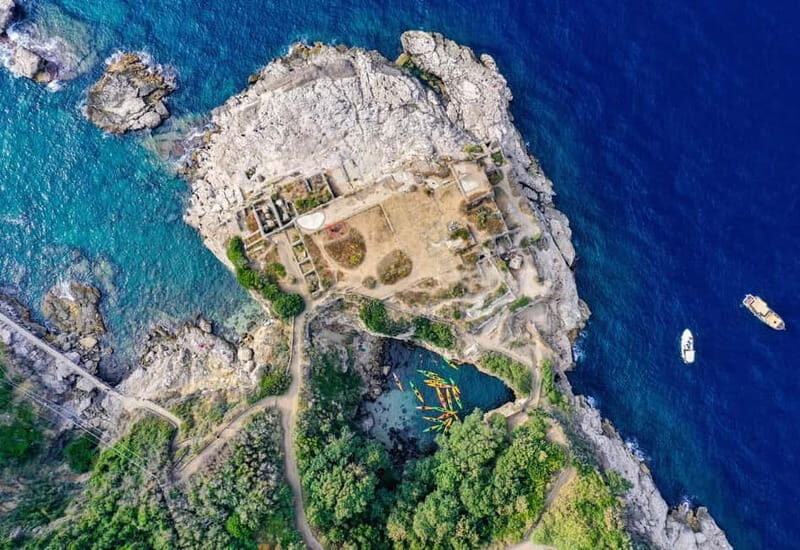 Sorrento: Guided Kayak Tour with Paddleboarding - An Overview of the Experience