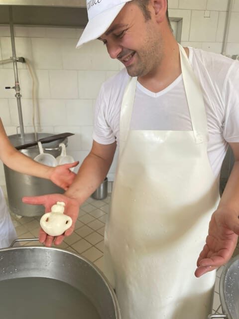 Sorrento: mozzarella cheese workshop in Vico Equense - Practical details and logistics