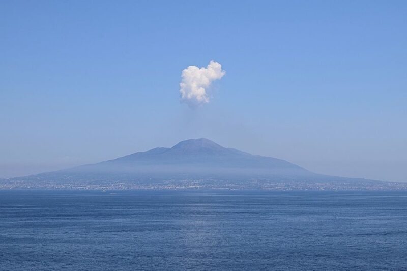 Sorrento: Pompeii and Mount Vesuvius Tour with Skip-the-line - Authentic Insights from Travelers’ Reviews