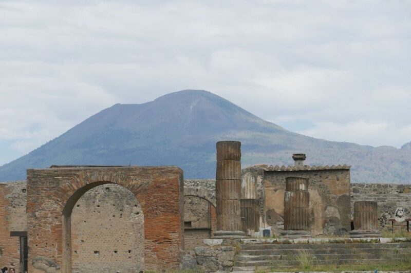 Sorrento: Pompeii and Mount Vesuvius Tour with Skip-the-line - FAQ