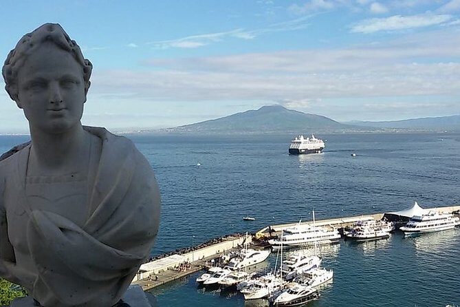 Sorrento Private Walking Tour with Guide and Limoncello Tasting - Authenticity and Connection