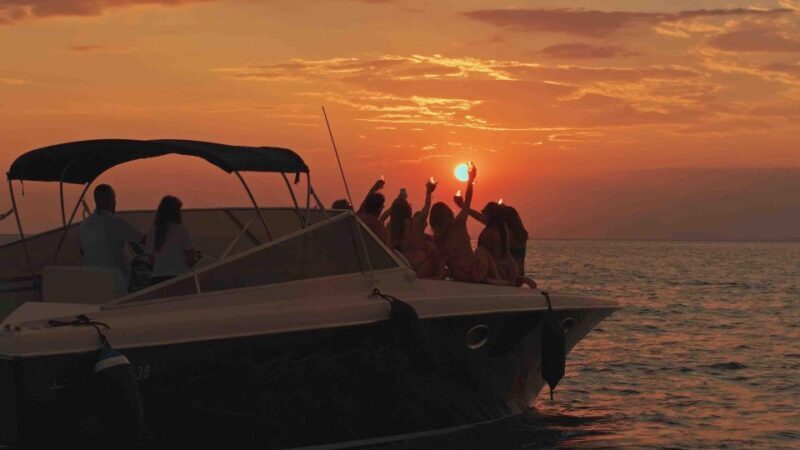 Sorrento Sunset Private Boat Tour - Free Bar and Apetizer - Authenticity & Traveler Feedback