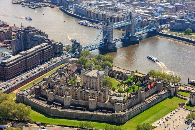 South Bank (London Bridge) Walking Tour & Enter The Tower of London - What Past Travelers Say