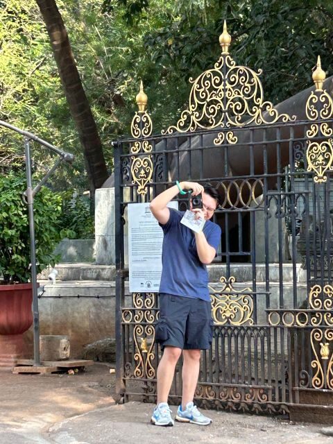 South Bombay Live Walking Tour - Authenticity and Local Flavor