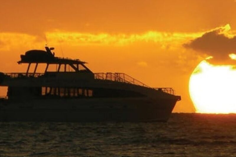 South Maui: Sunset Cruise with 4-Course Dinner and Drinks - An Authentic and Comfortable Maui Sunset Experience