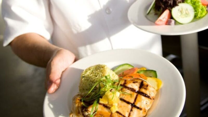South Maui: Sunset Cruise with 4-Course Dinner and Drinks - Who Should Book This Experience?
