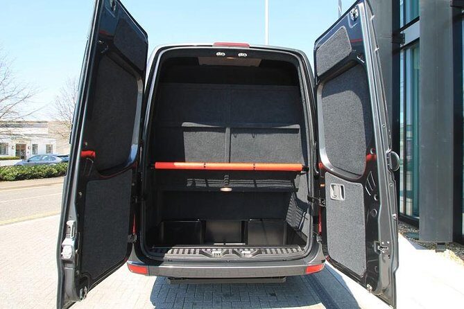 Southampton Private Minibus Transfer to Gatwick Airport or Hotel - Key Points